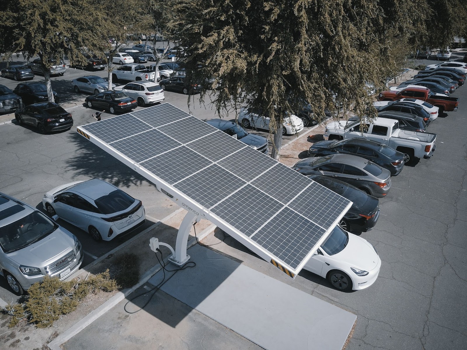 Power an EV with solar - IE Construction
